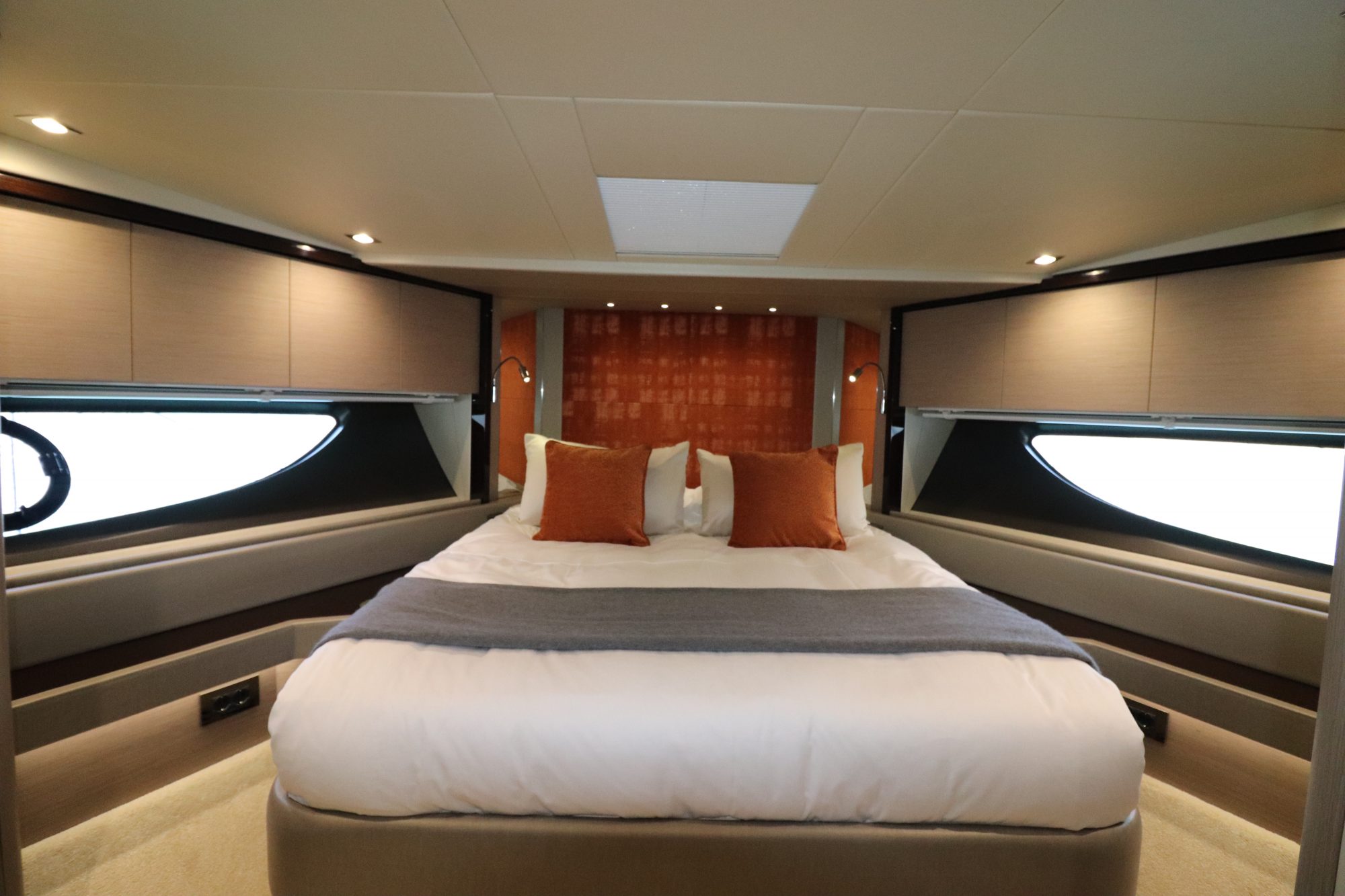 LADY M Yacht Charter Details, Sunseeker | CHARTERWORLD Luxury Superyachts